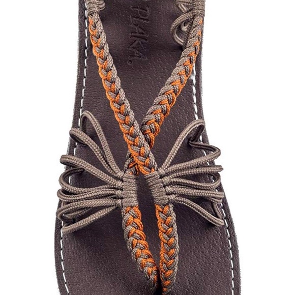 Plaka | Shoes | Plaka Flat Sandal | Poshmark